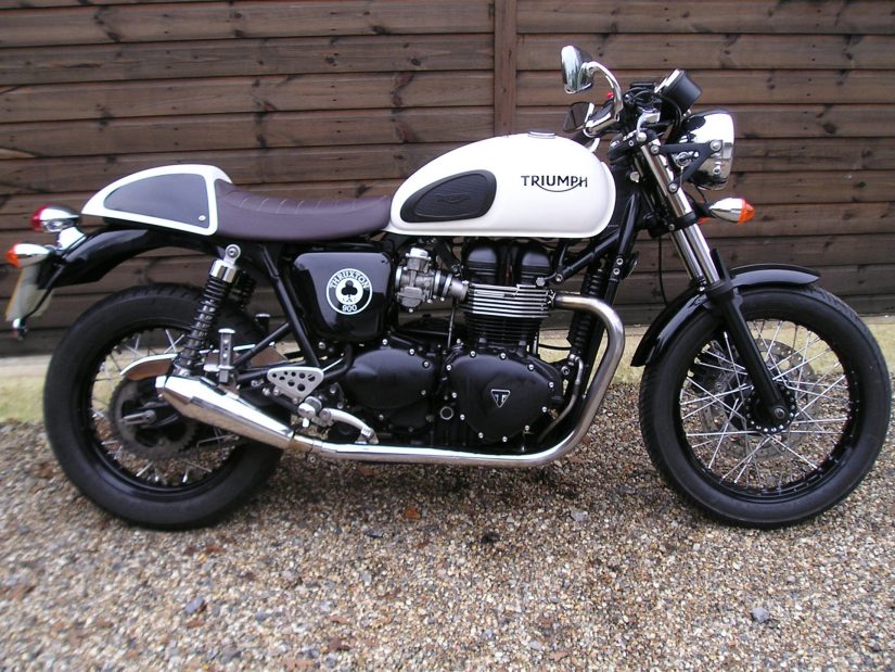 £ SOLD, Triumph Thruxton Ace 900 ( 1 owner, 3800 miles, 1 of 100 UK ...